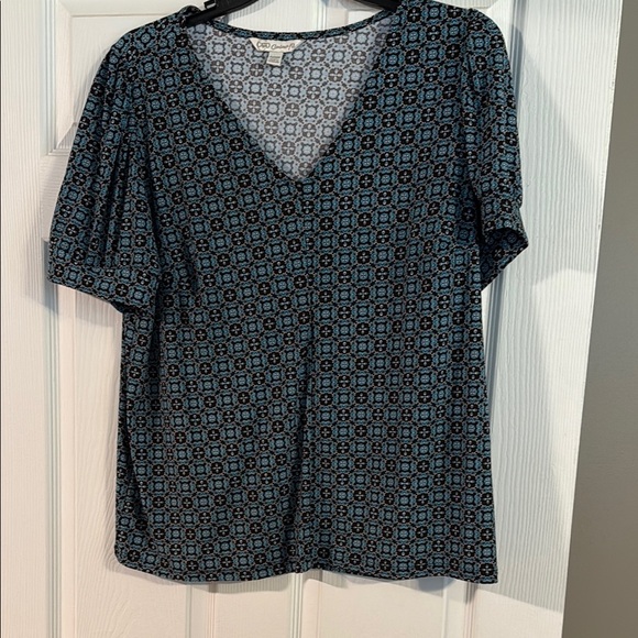 Cato | Tops | Cato Blue And Black Geometric Blouse | Poshmark